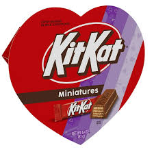 Kit Kat Milk Chocolate Heart Box (181g)